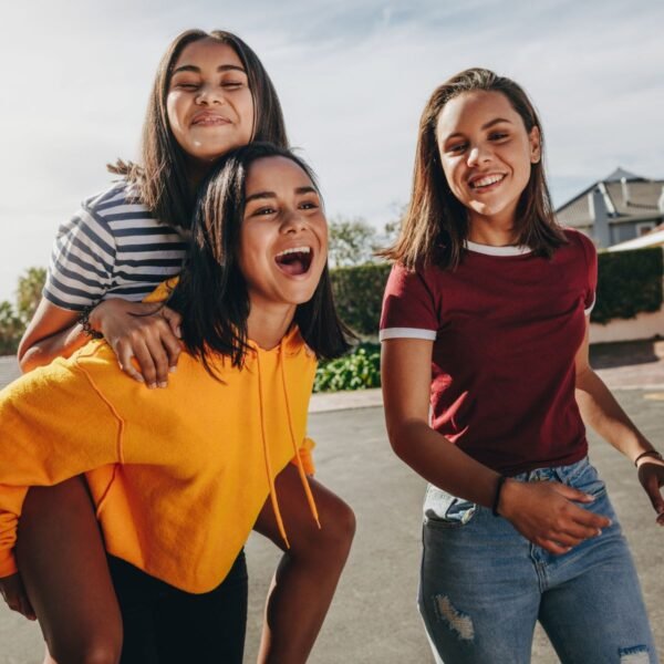 13 Inspiring Poems For Girls That Will Rule The Wold - Aestheticpoems